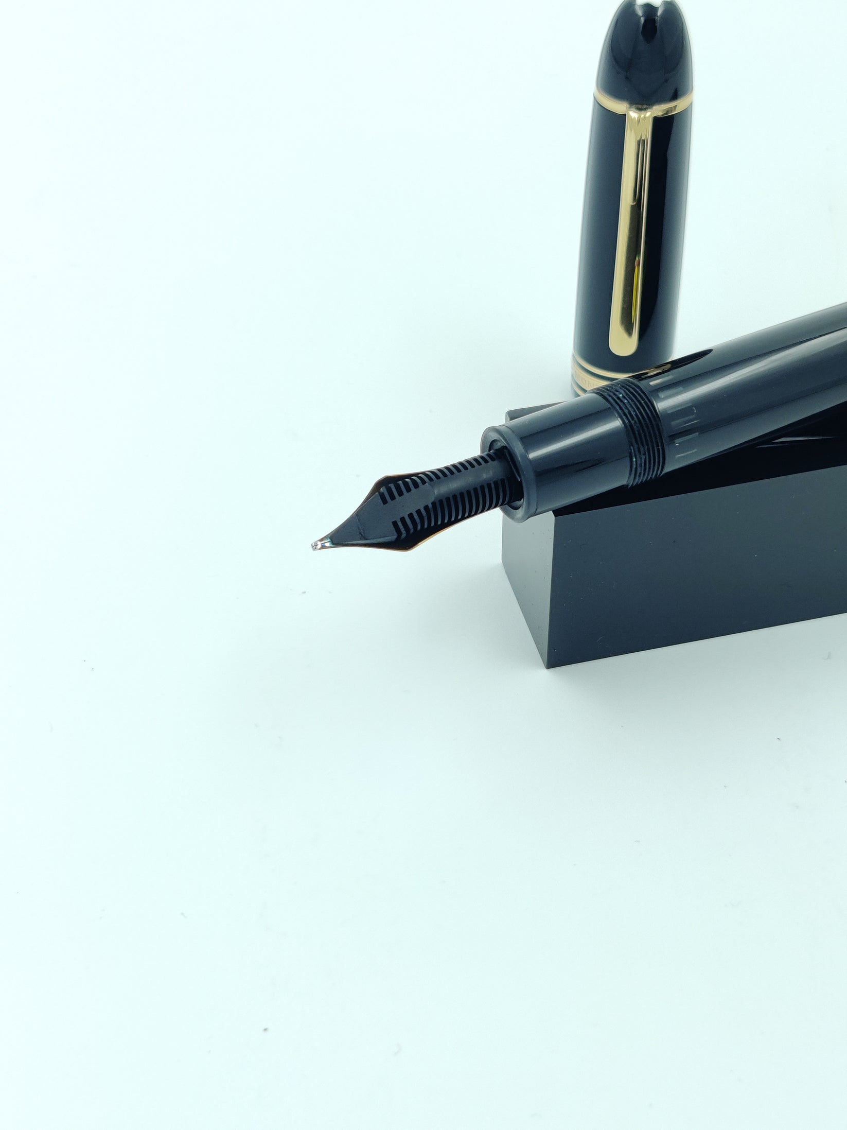 Montblanc 149 Fountain Pen - Vintage 14c with Split Ebonite Feed - NOS ...
