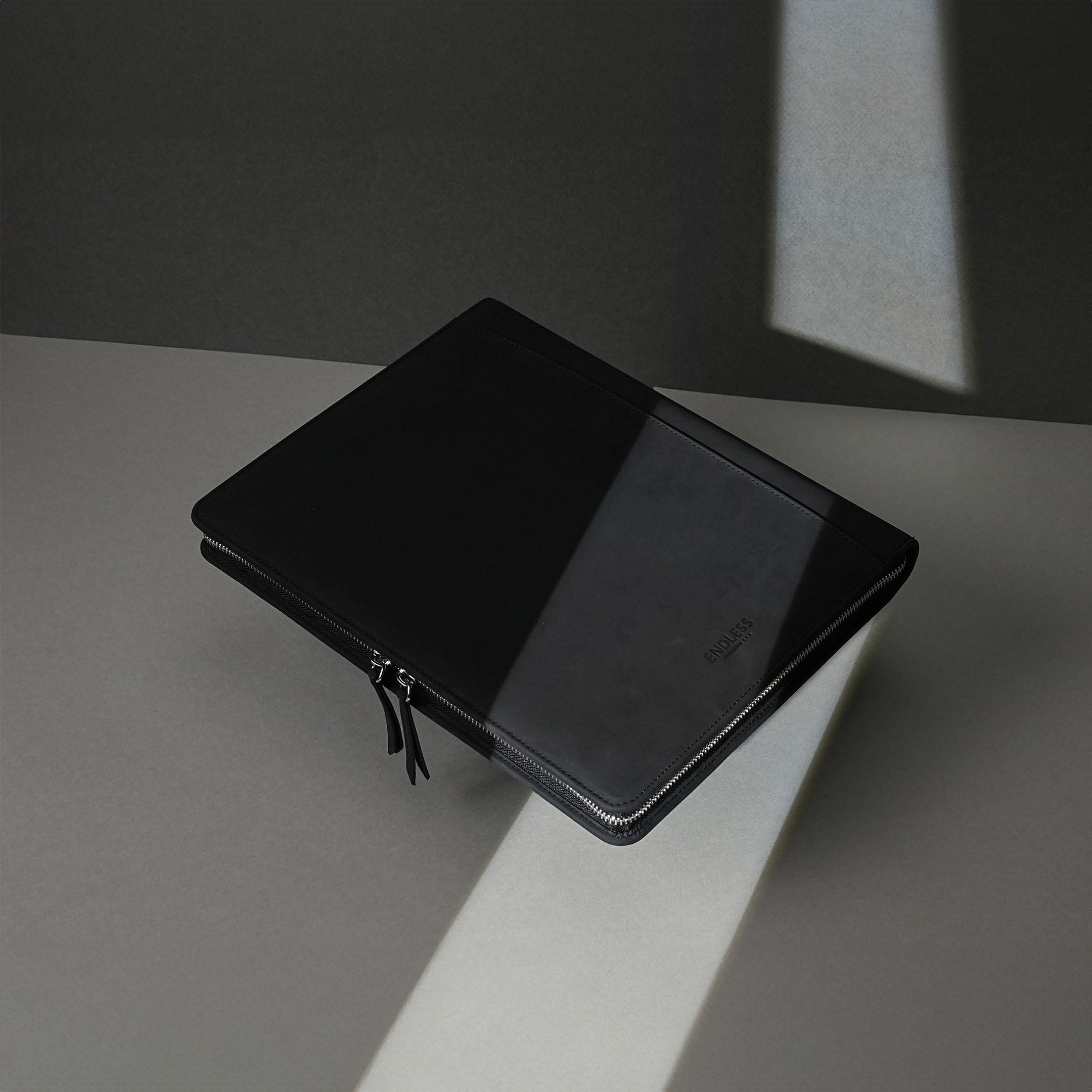 Endless A4 Folio - Black – Penopedia